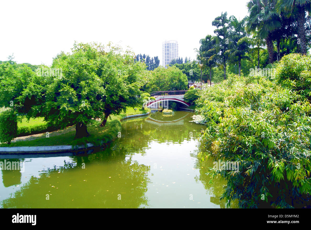 Lakes and water hi-res stock photography and images - Alamy