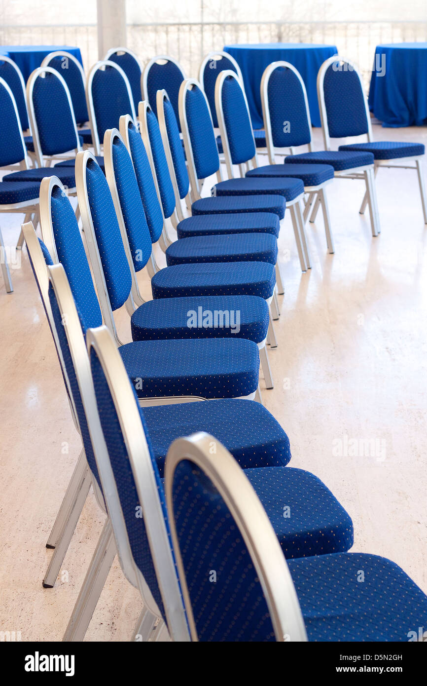 Curved auditorium hi-res stock photography and images - Alamy