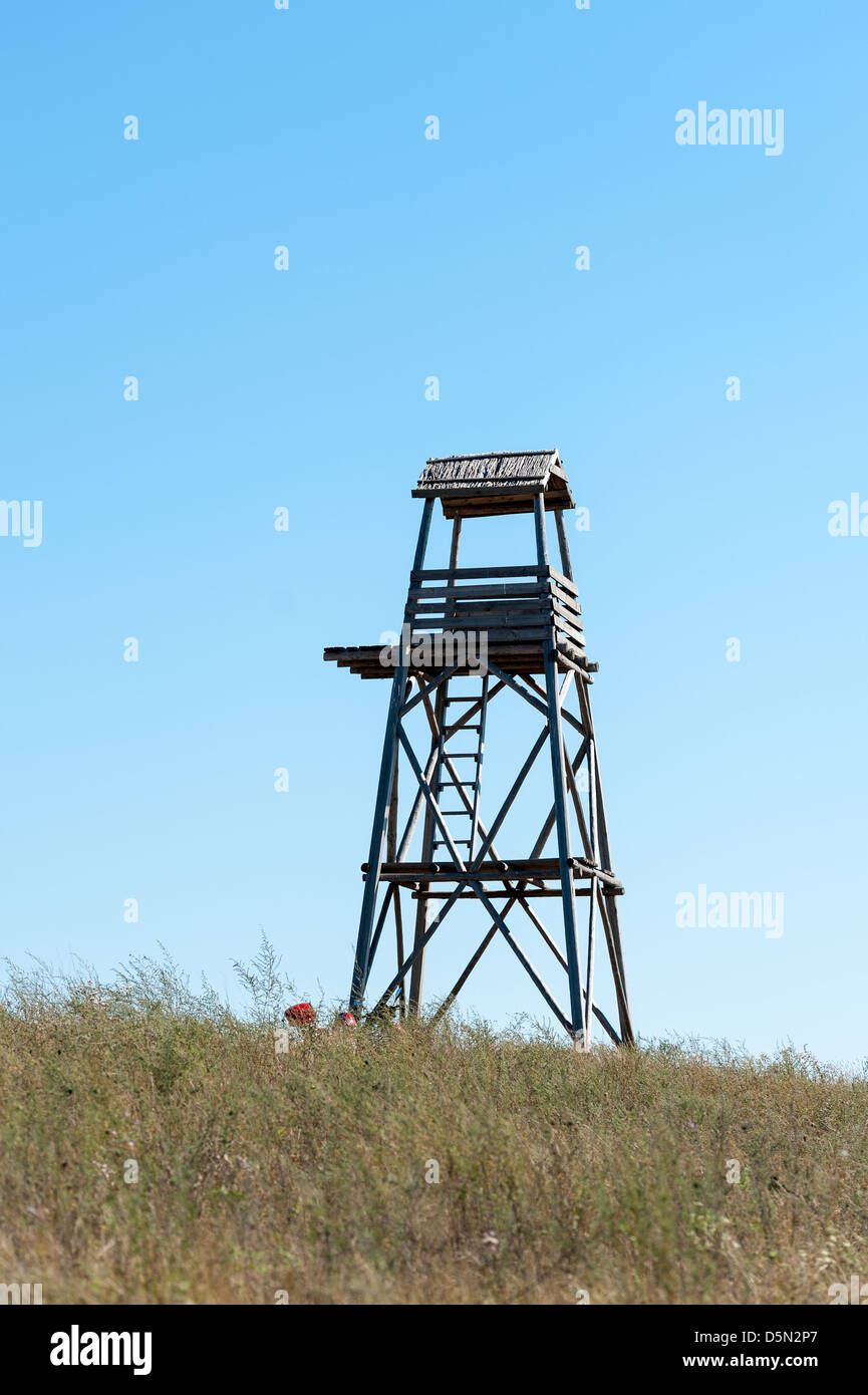 Wooden watch tower hi-res stock photography and images - Alamy