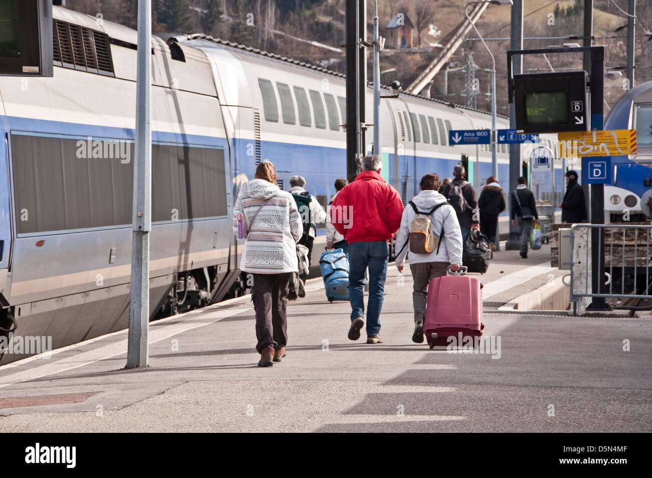 Sncf train platform hi-res stock photography and images - Alamy