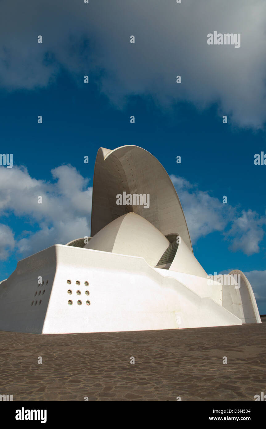 Auditorio de tenerife building 2003 hi-res stock photography and images ...