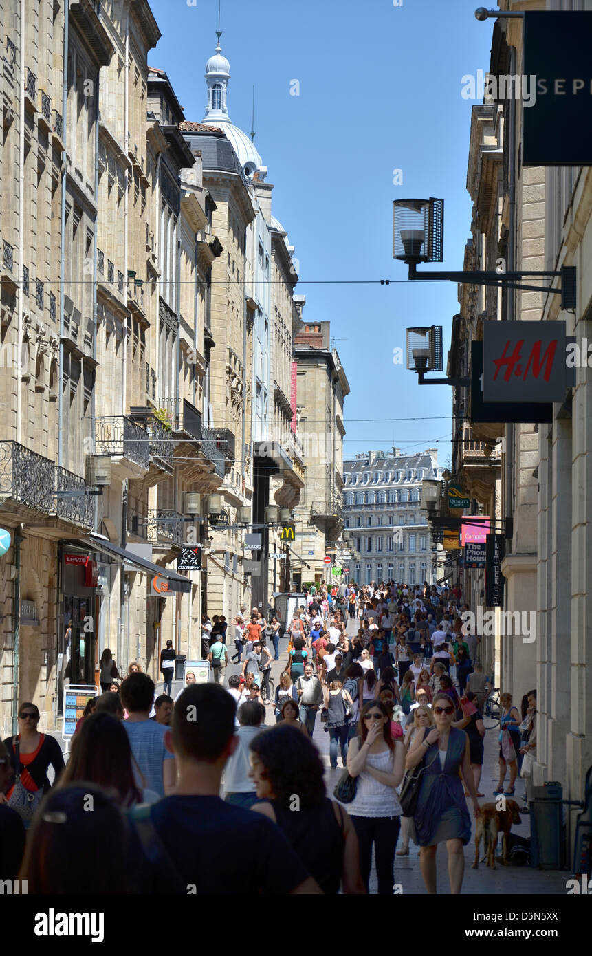 A shopping street in Bordeaux Stock Photo - Alamy