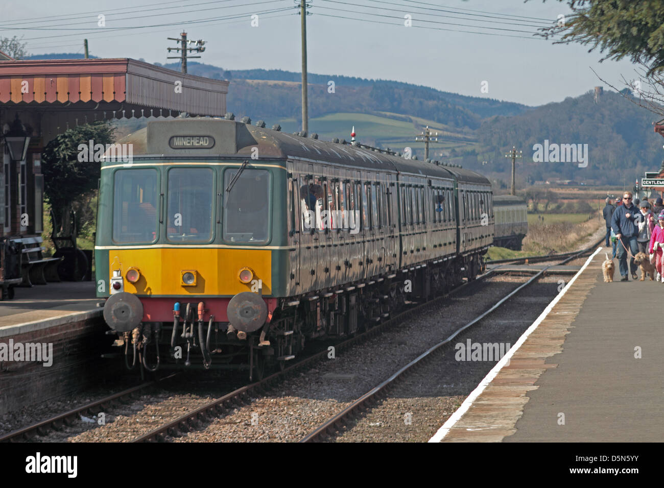Blue steam locomotive hi-res stock photography and images - Alamy