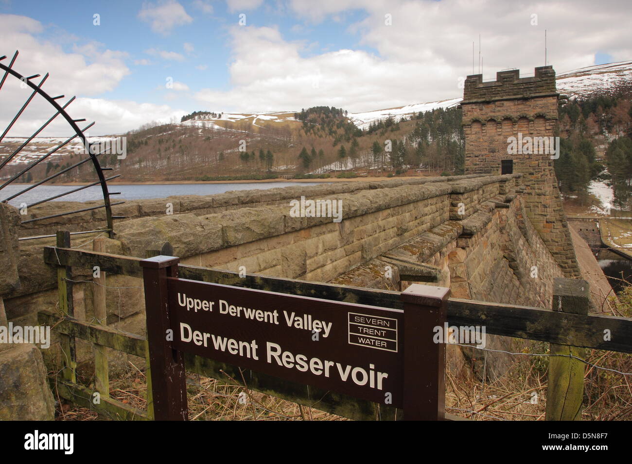 Derwent Reservoir, Upper Derwent Valley, Peak District National Park ...