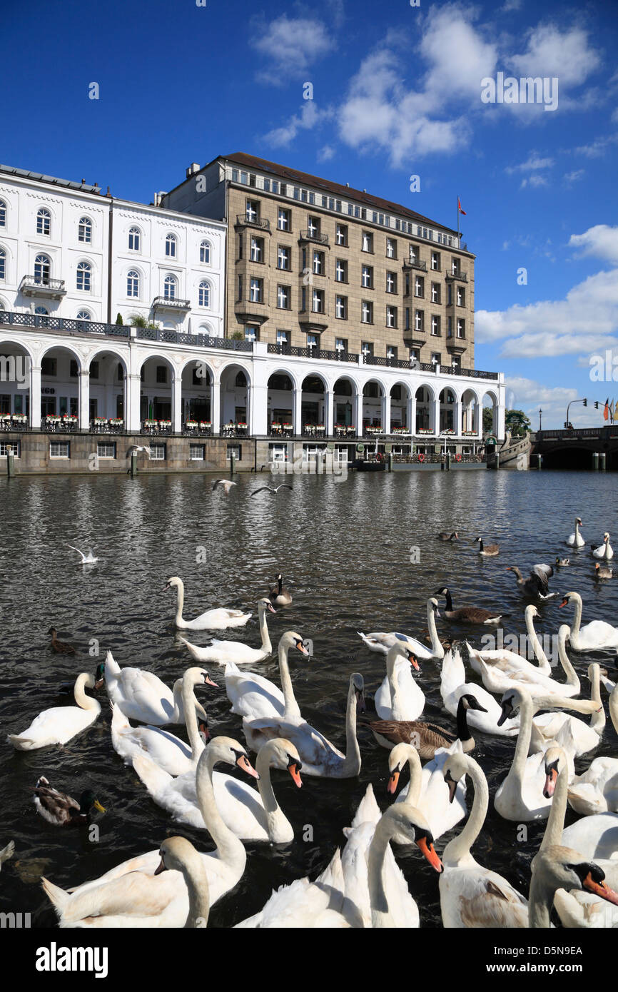 Alsterarcaden hi-res stock photography and images - Alamy