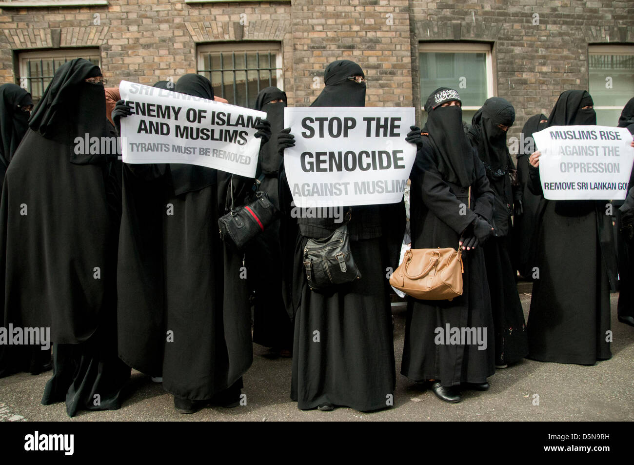 Sri lankan embassy hi-res stock photography and images - Alamy