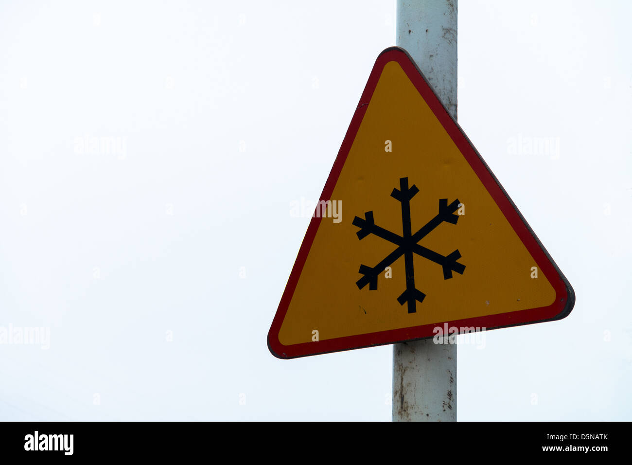 Ice snow notice sign hi-res stock photography and images - Alamy