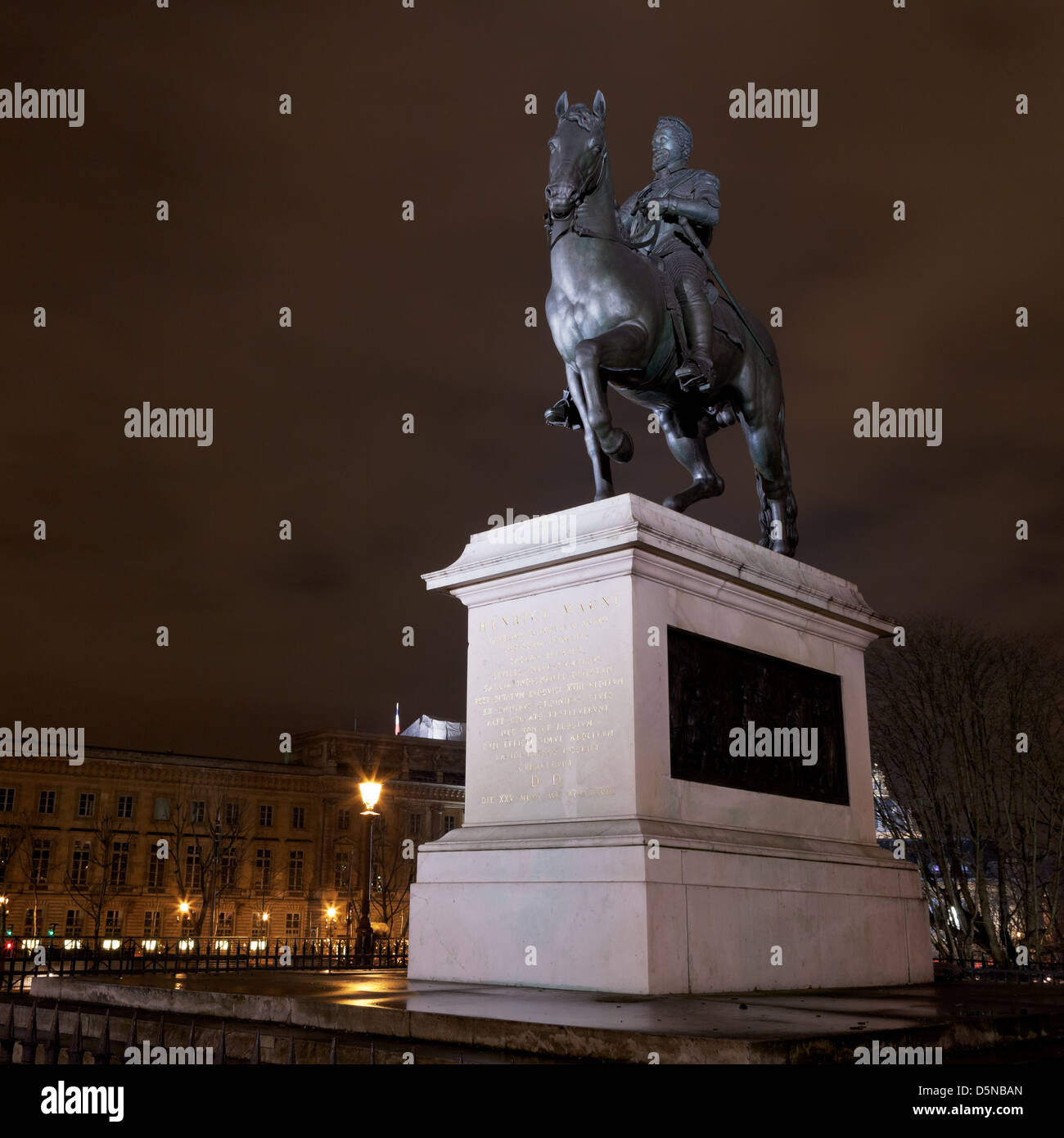 A monument of Henrici Magni in Paris at night Stock Photo - Alamy