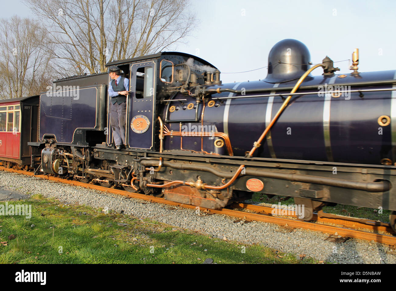 Steam coming from engine hi-res stock photography and images - Alamy