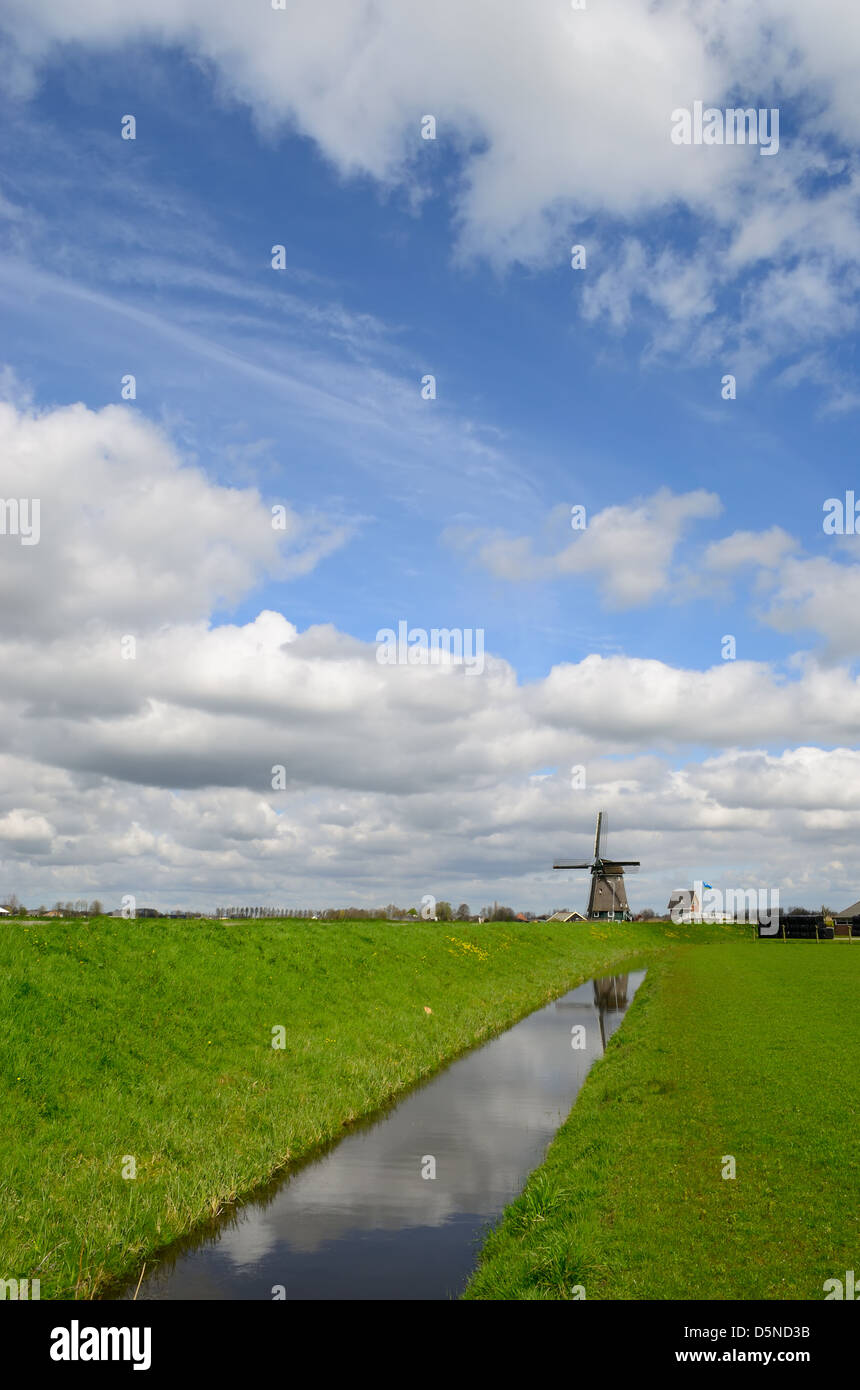 Holland clouds hi-res stock photography and images - Alamy