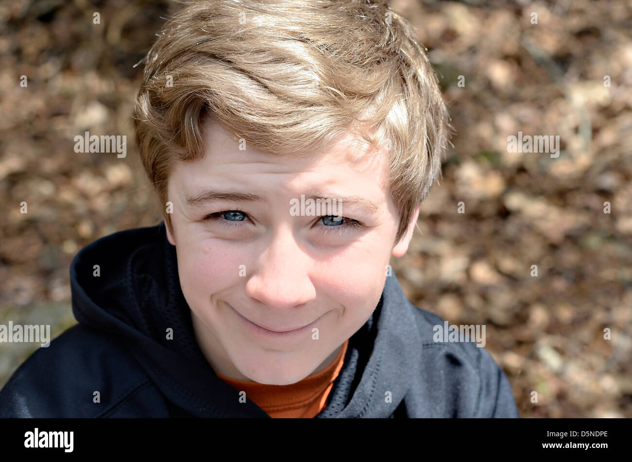 Boy teen portrait smile hi-res stock photography and images - Alamy