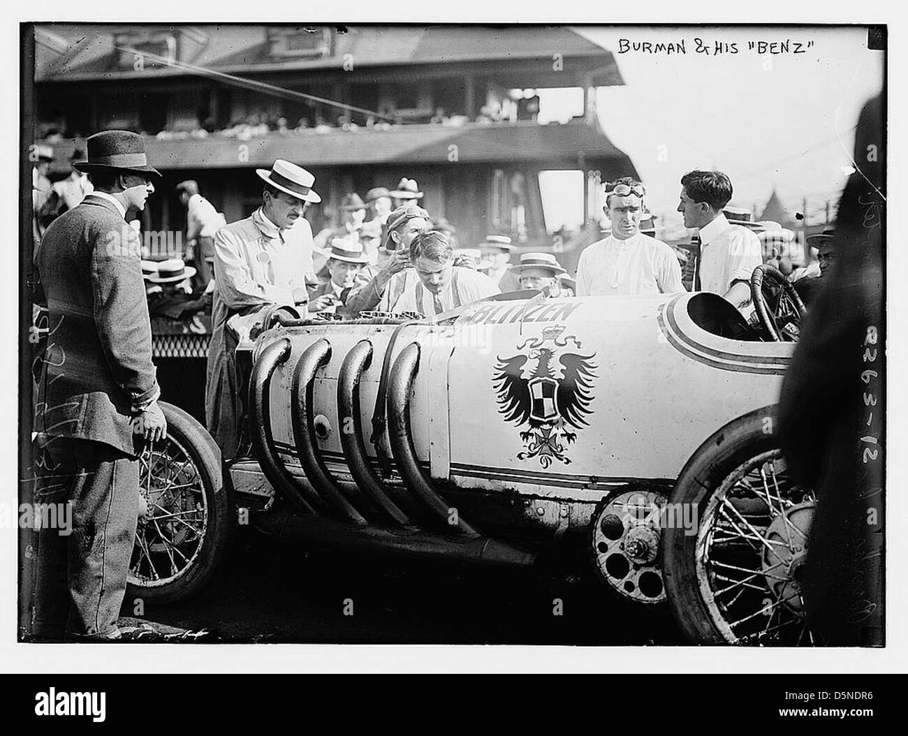 Bob Burman poses with his Blitzen Benz, a pioneering car from the early ...