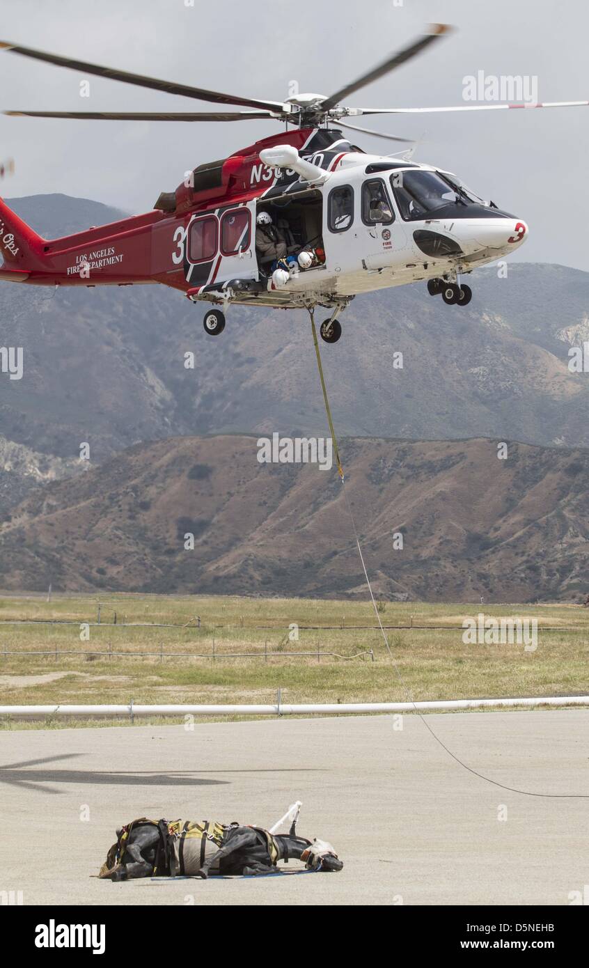 Los Angeles, California, USA. 5th April 2013. A Los Angeles County Fire ...