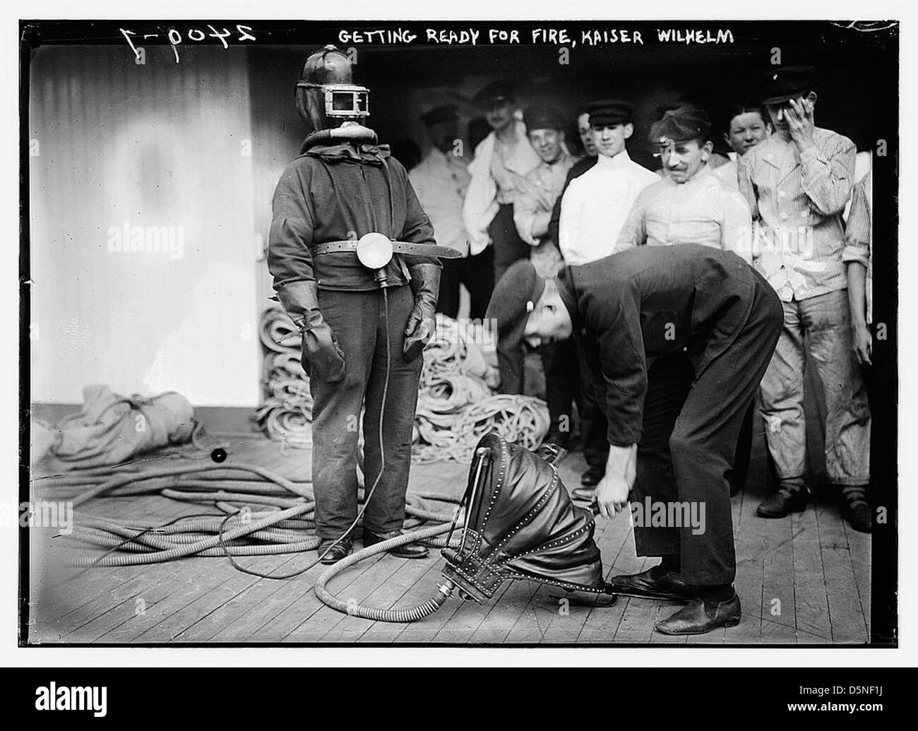 Costumehistory hi-res stock photography and images - Alamy