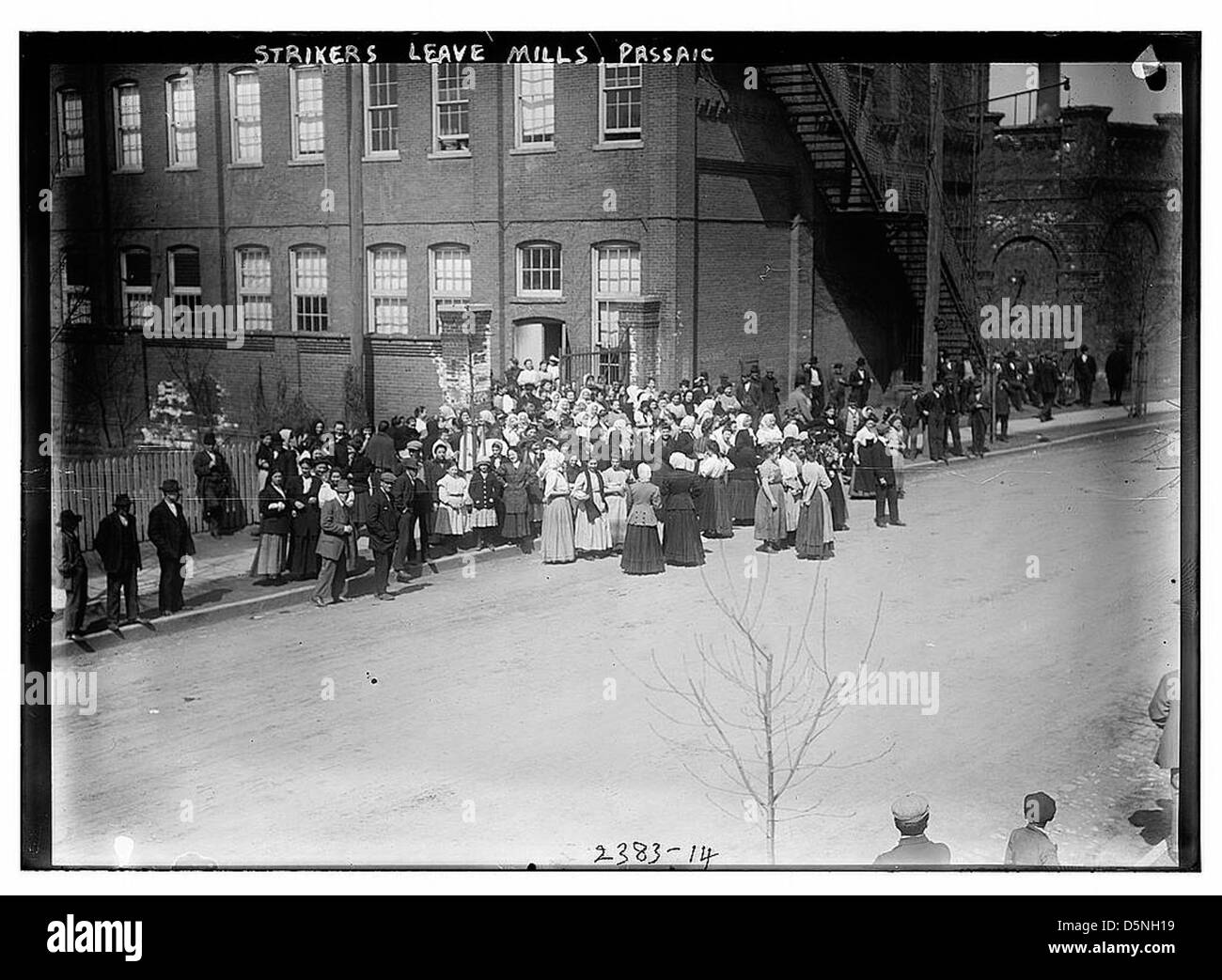 1910s striking workers hi-res stock photography and images - Alamy