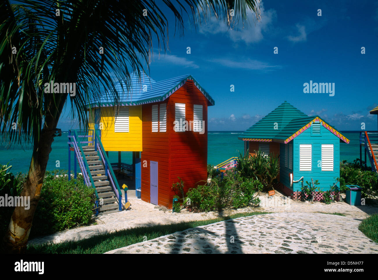 chalets compass point hotel island outpost bahamas Stock Photo - Alamy