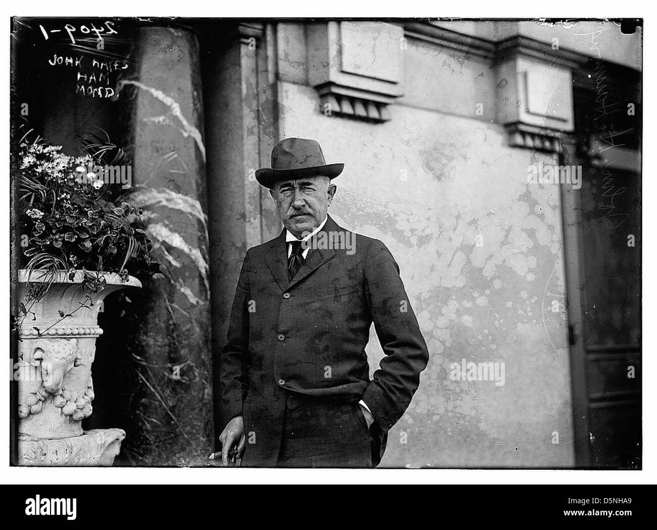 Suit engineer Black and White Stock Photos & Images - Alamy