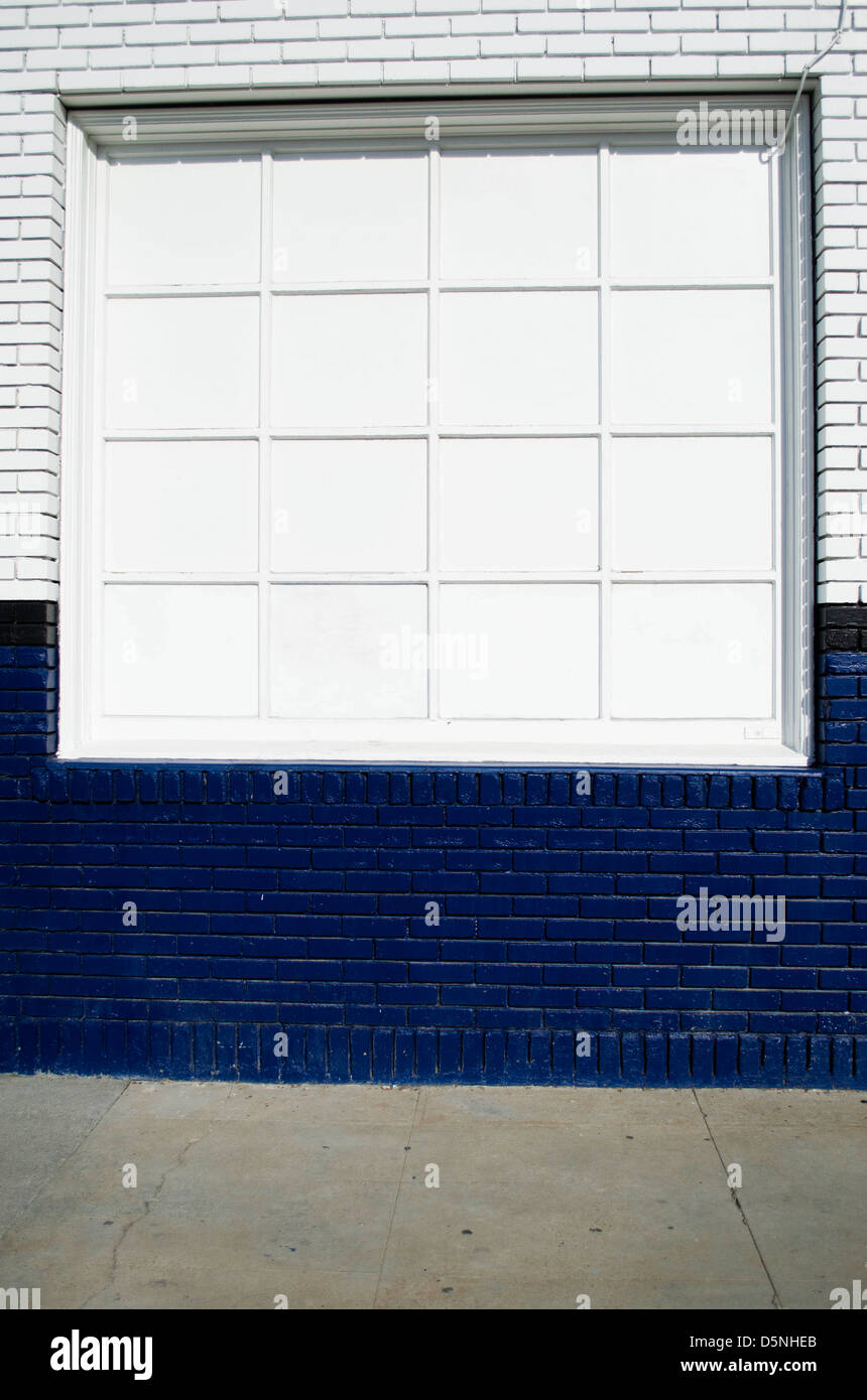 White screen window hi-res stock photography and images - Alamy