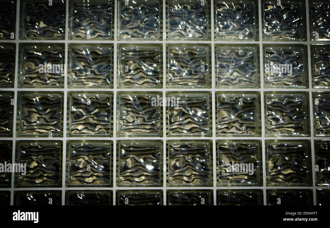 Glass Brick Wall Stock Photos & Glass Brick Wall Stock Images - Alamy