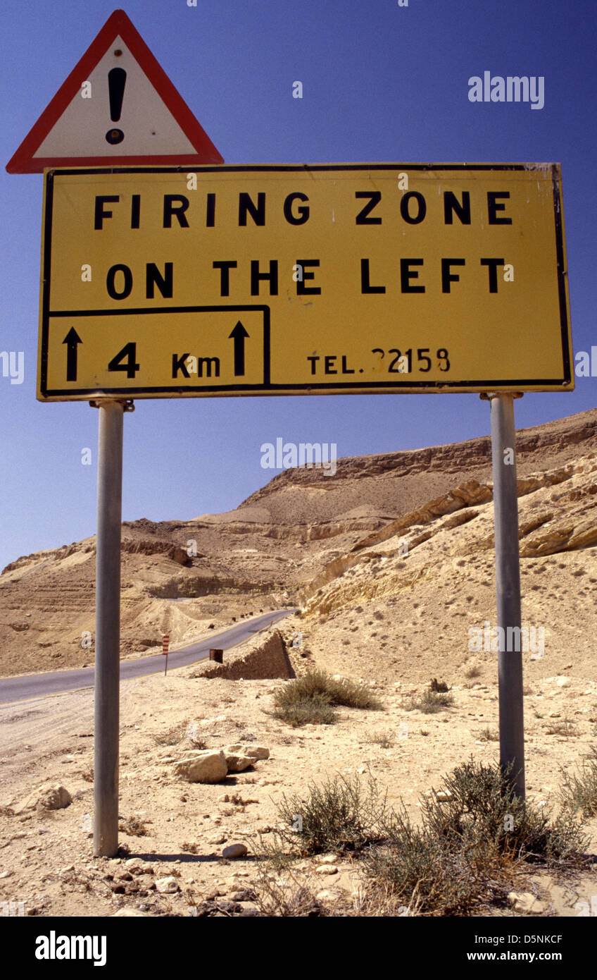 Military road sign hi-res stock photography and images - Alamy