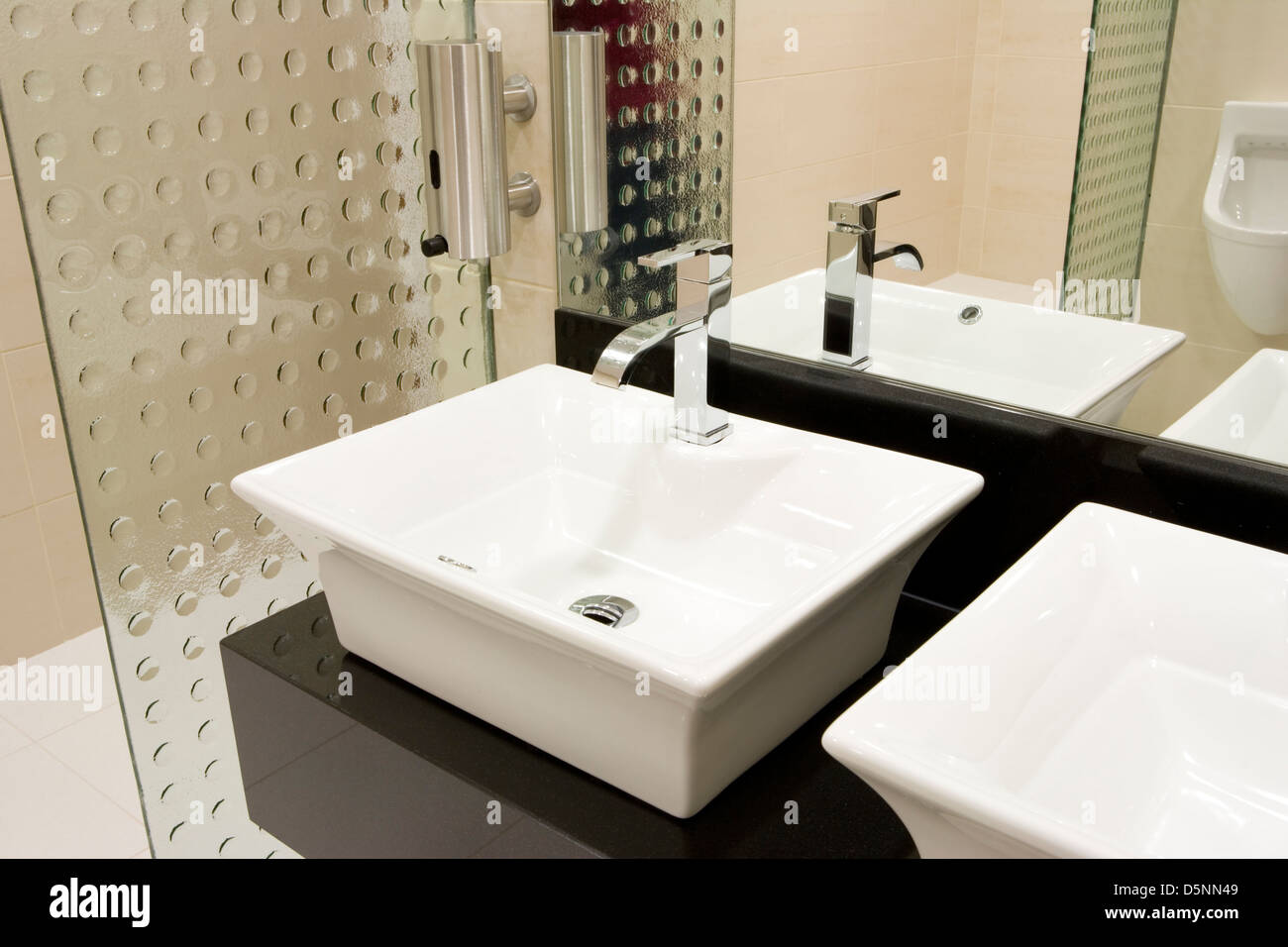 Wash interior design hi-res stock photography and images - Alamy