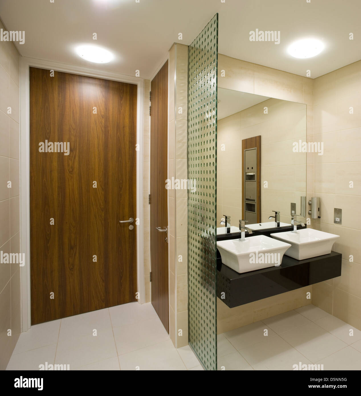 Office wash room Stock Photo - Alamy