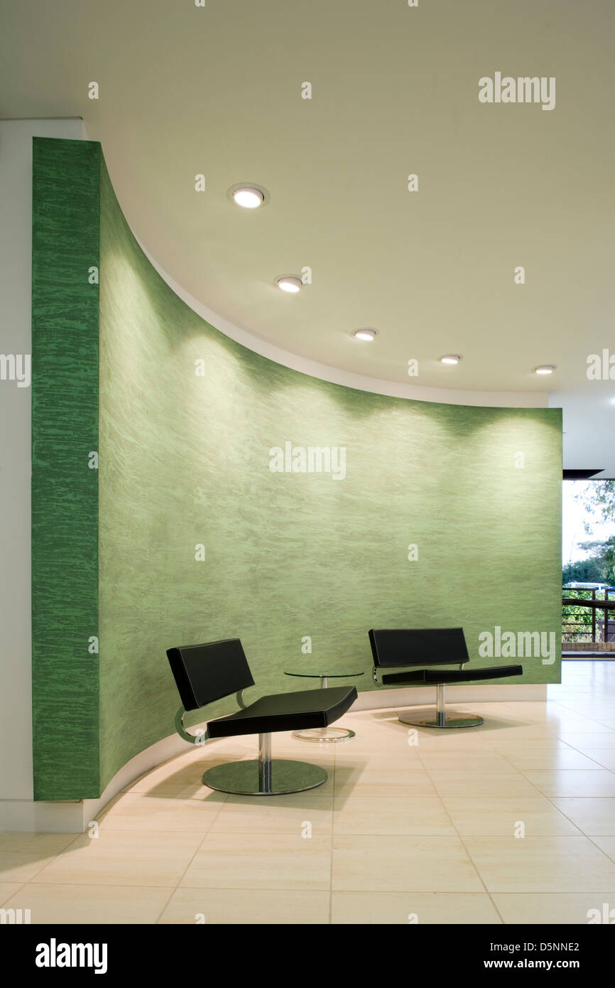 Reception office building hi-res stock photography and images - Alamy