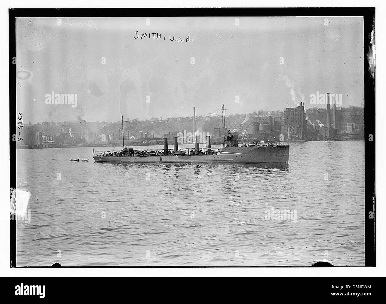 A photograph of the U.S.S. Smith (DD-17), a Smith-class torpedo boat ...