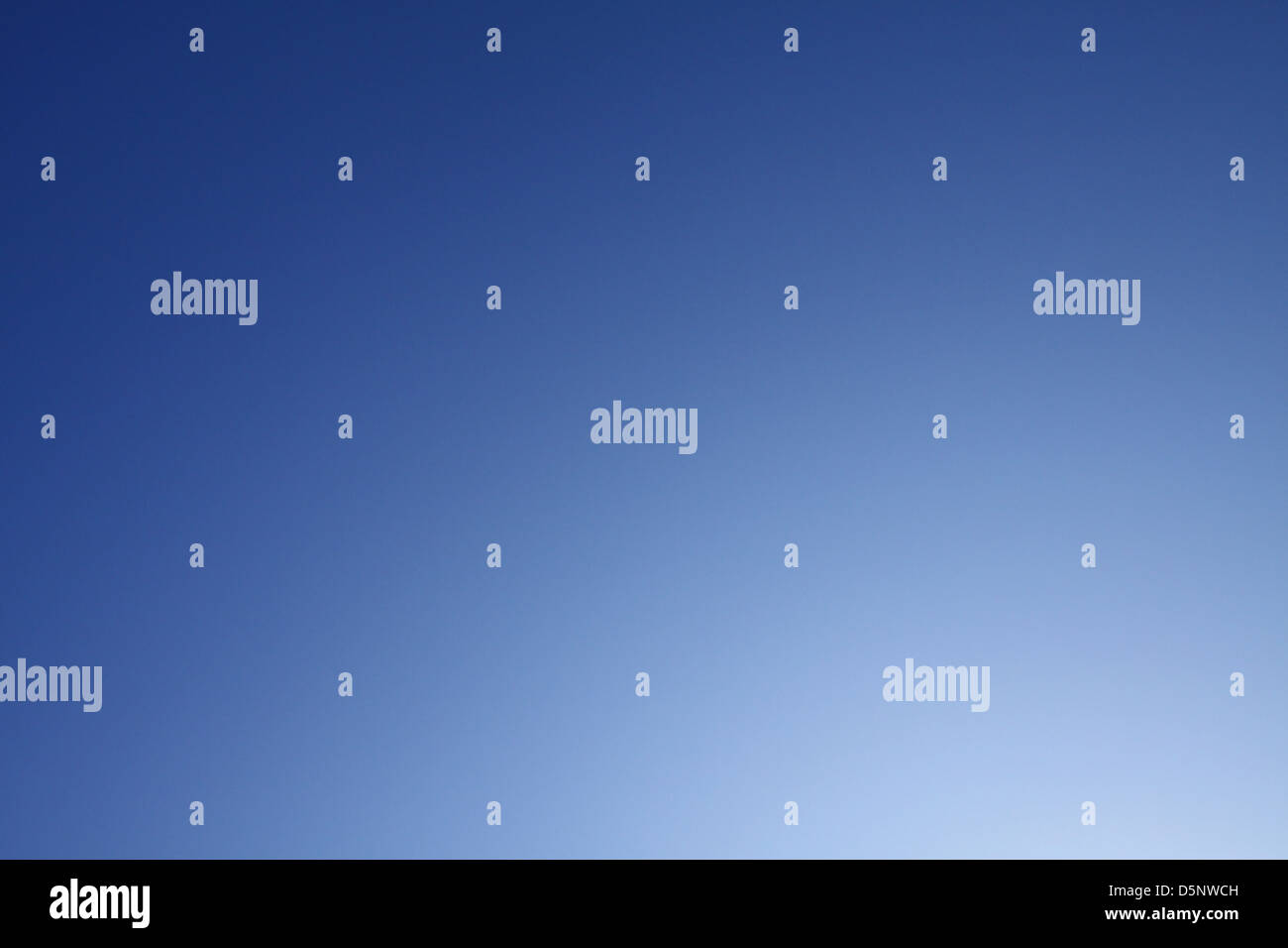 Sky with no clouds hi-res stock photography and images - Alamy