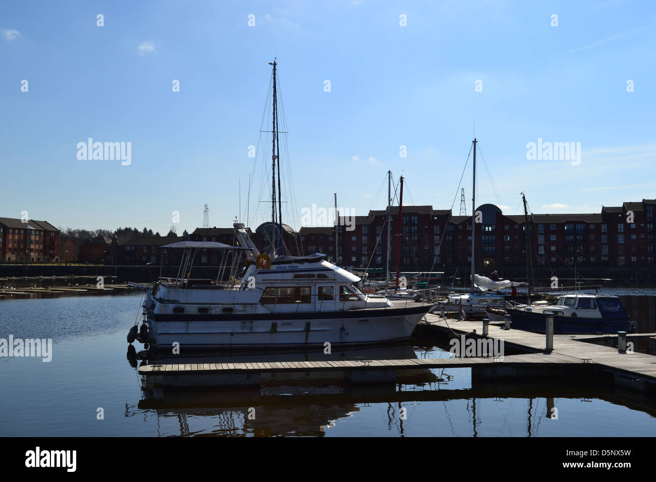 Preston Docks in the sunshine Stock Photo - Alamy