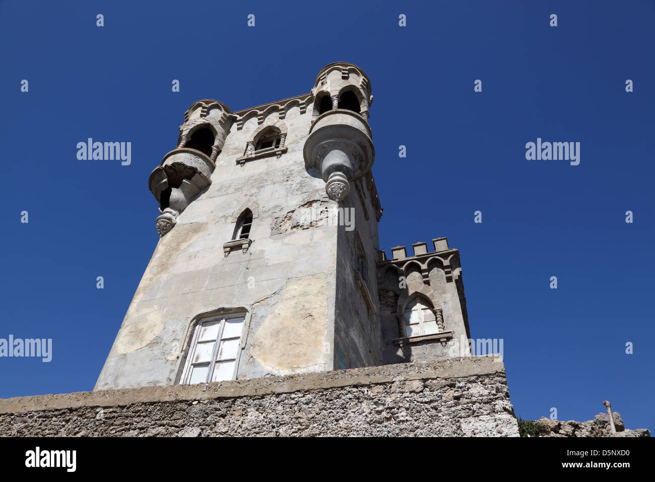 Europe ancient tower hi-res stock photography and images - Alamy