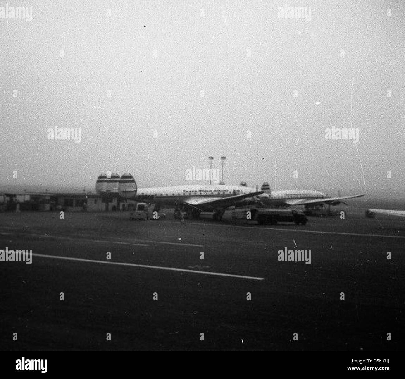 Lockheed constellation twa hi-res stock photography and images - Alamy