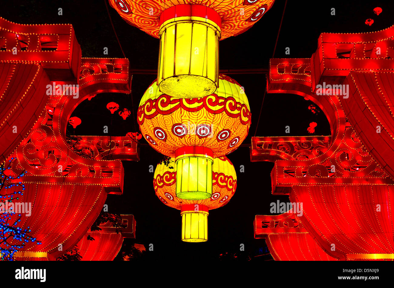 lamp lantern China Chinese festival night view landscape travel site ...