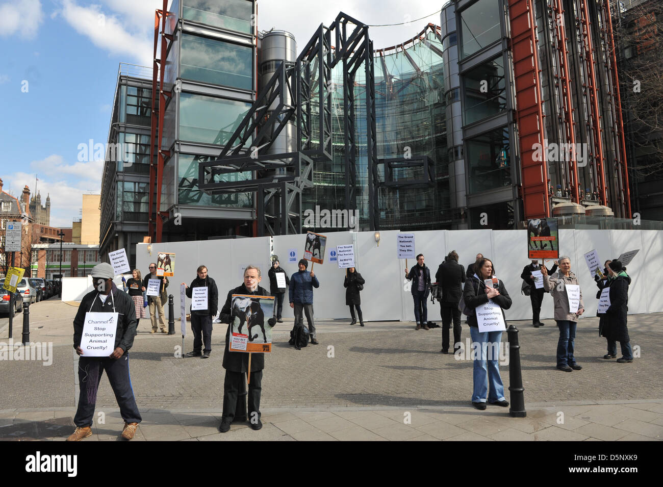 Channel 4 headquarters london hi-res stock photography and images - Alamy