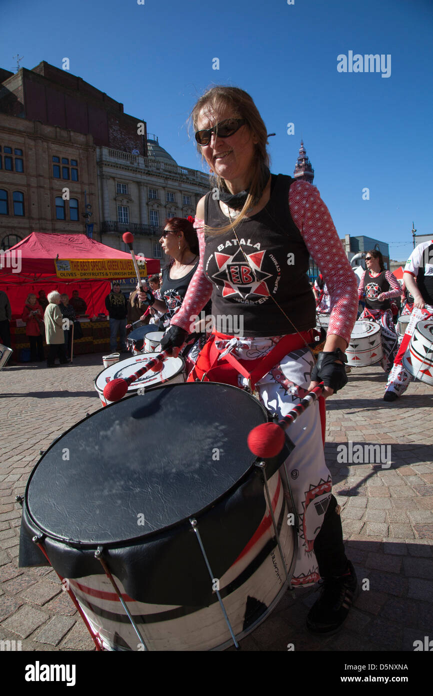 Drumming woman folk musician hi-res stock photography and images - Alamy