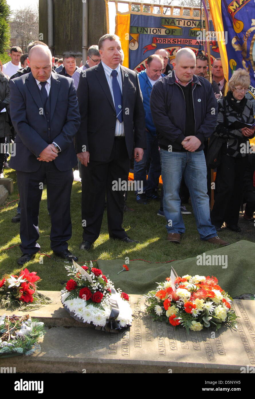 Miners, former miners, NUM members lay a piece of coal to rest at ...
