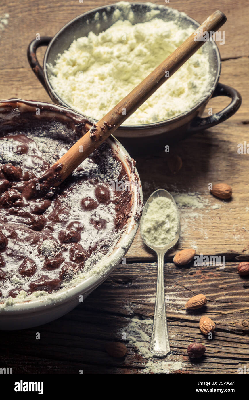 Making chocolate nuts hi-res stock photography and images - Alamy