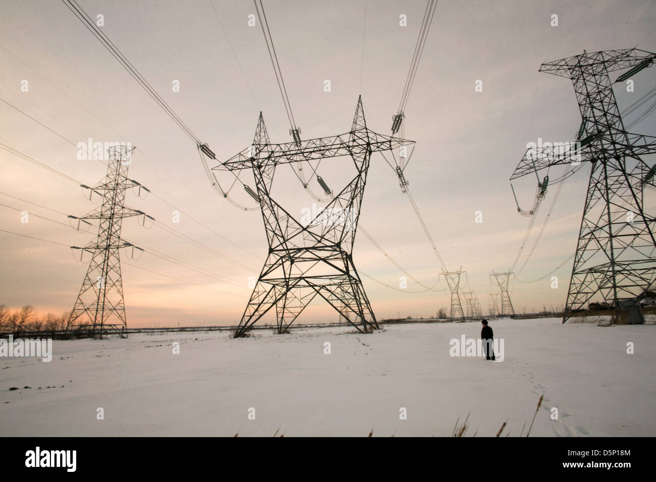 Hydro electric lines quebec hi-res stock photography and images - Alamy