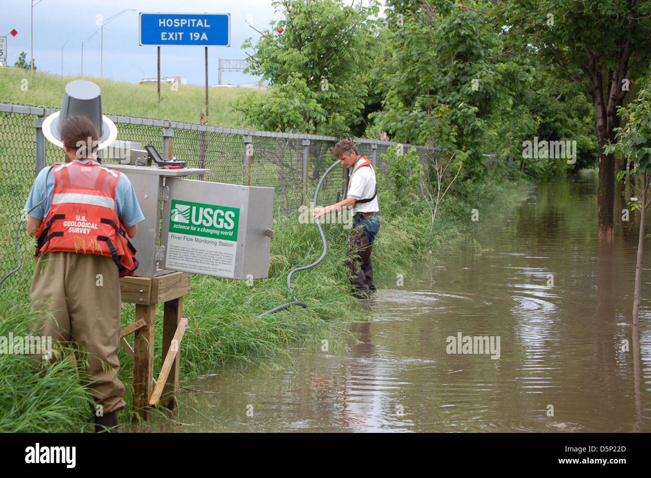 This image illustrates the impacts of flooding on Iowa's Midwest region ...