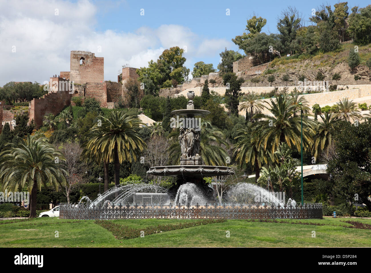 Malaga fountain hi-res stock photography and images - Alamy