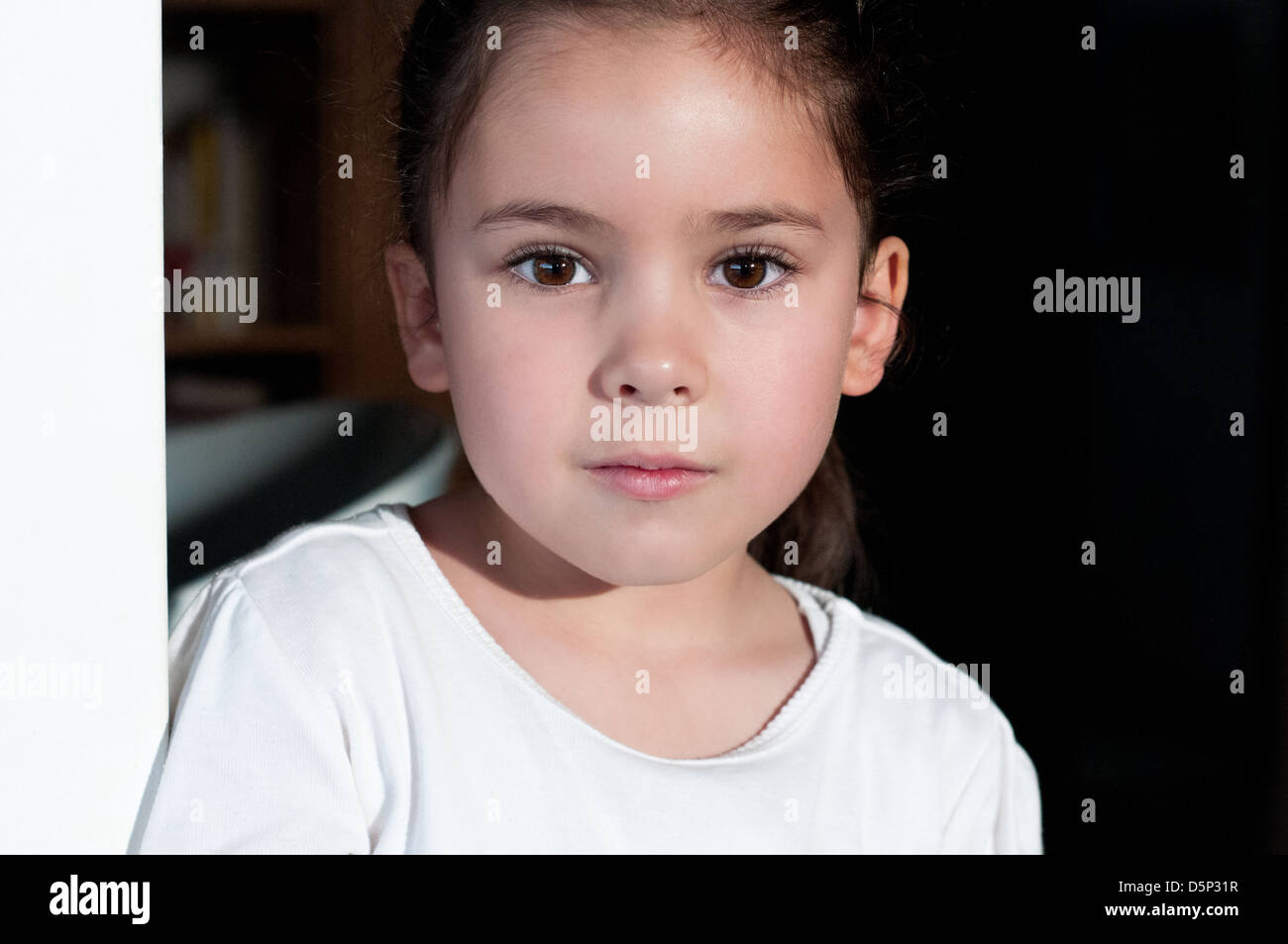 Beautiful girl headshot hi-res stock photography and images - Alamy