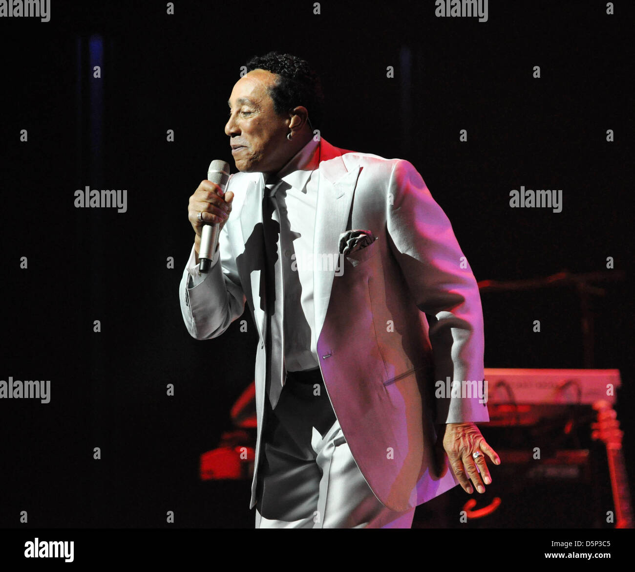 Durham, North Carolina, USA. 5th April, 2013. Singer SMOKEY ROBINSON ...