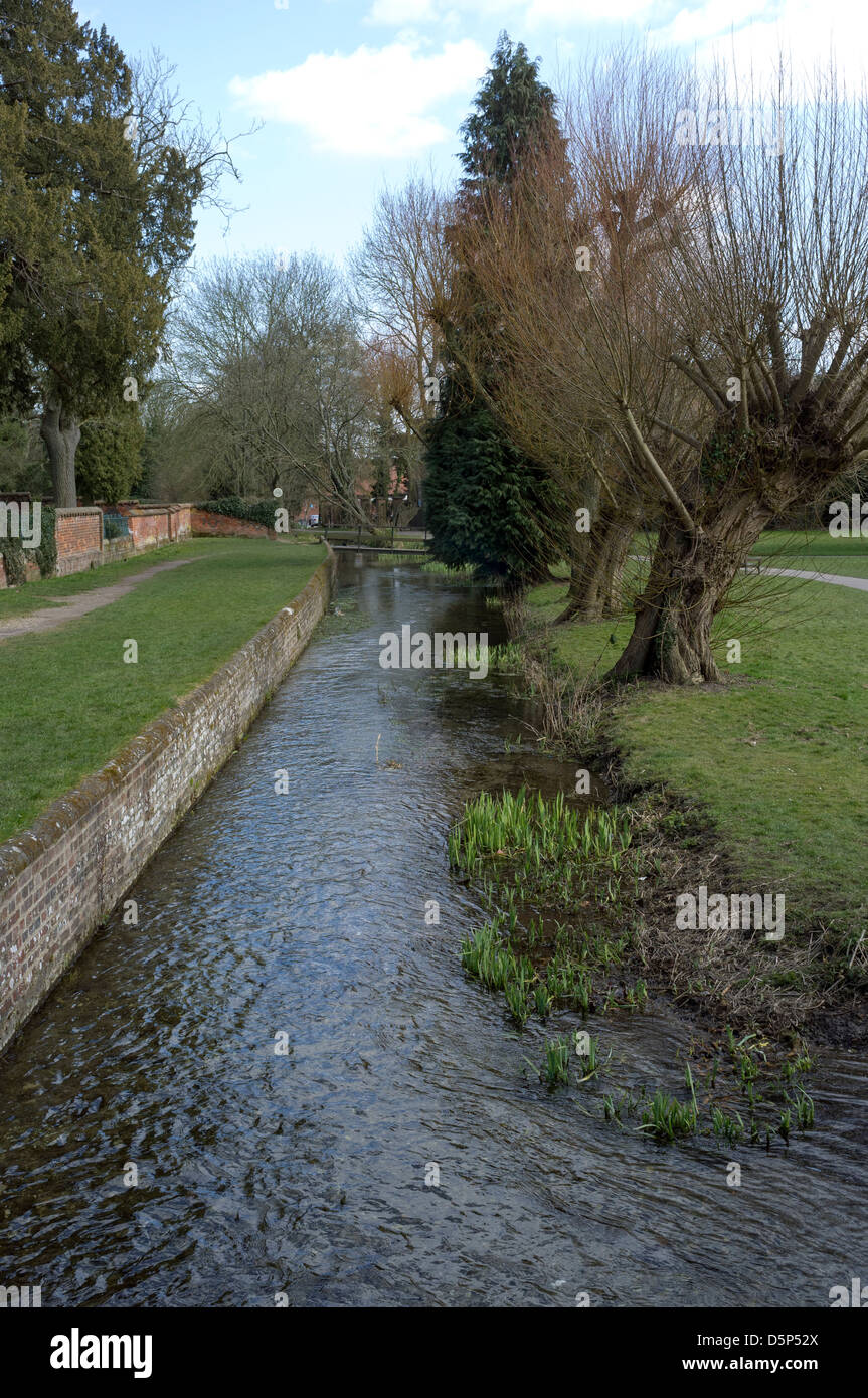 River Misbourne High Resolution Stock Photography and Images - Alamy