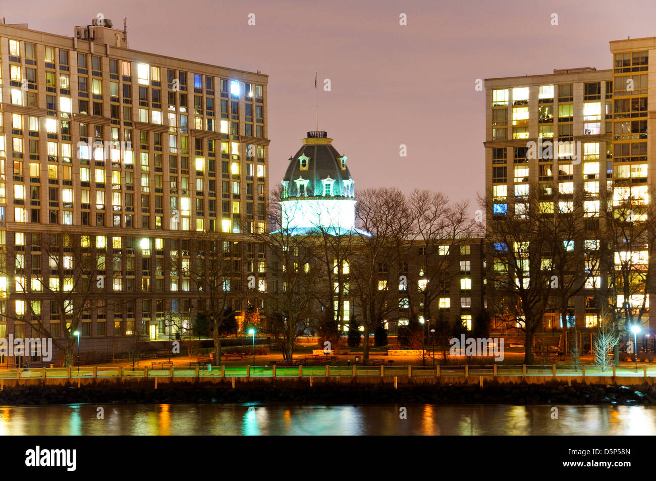 The Octagon on Roosevelt Island solar panels and fuel cell ...
