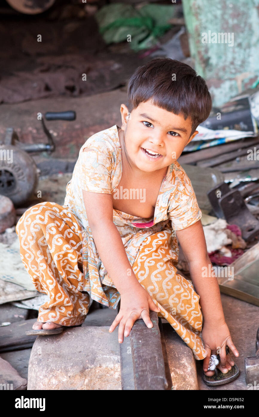 India child kid smile smiling hi-res stock photography and images - Alamy