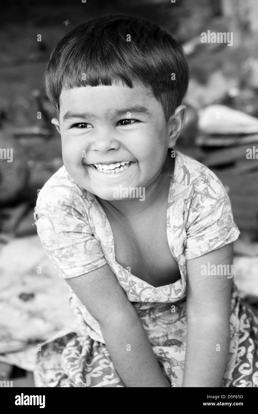 India child kid smile smiling hi-res stock photography and images - Alamy