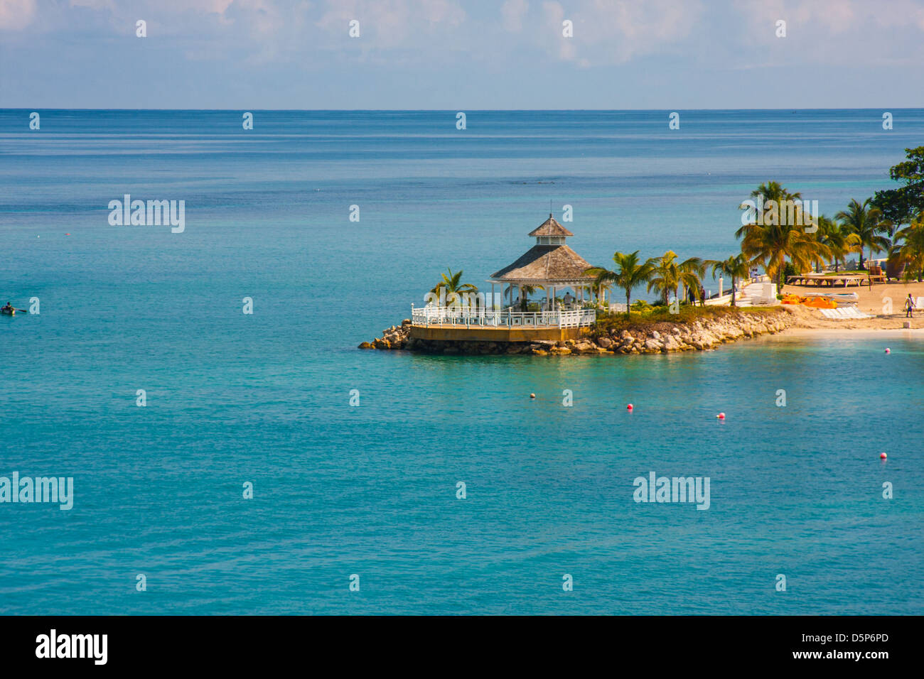 Ocho rios bay beach hi-res stock photography and images - Alamy