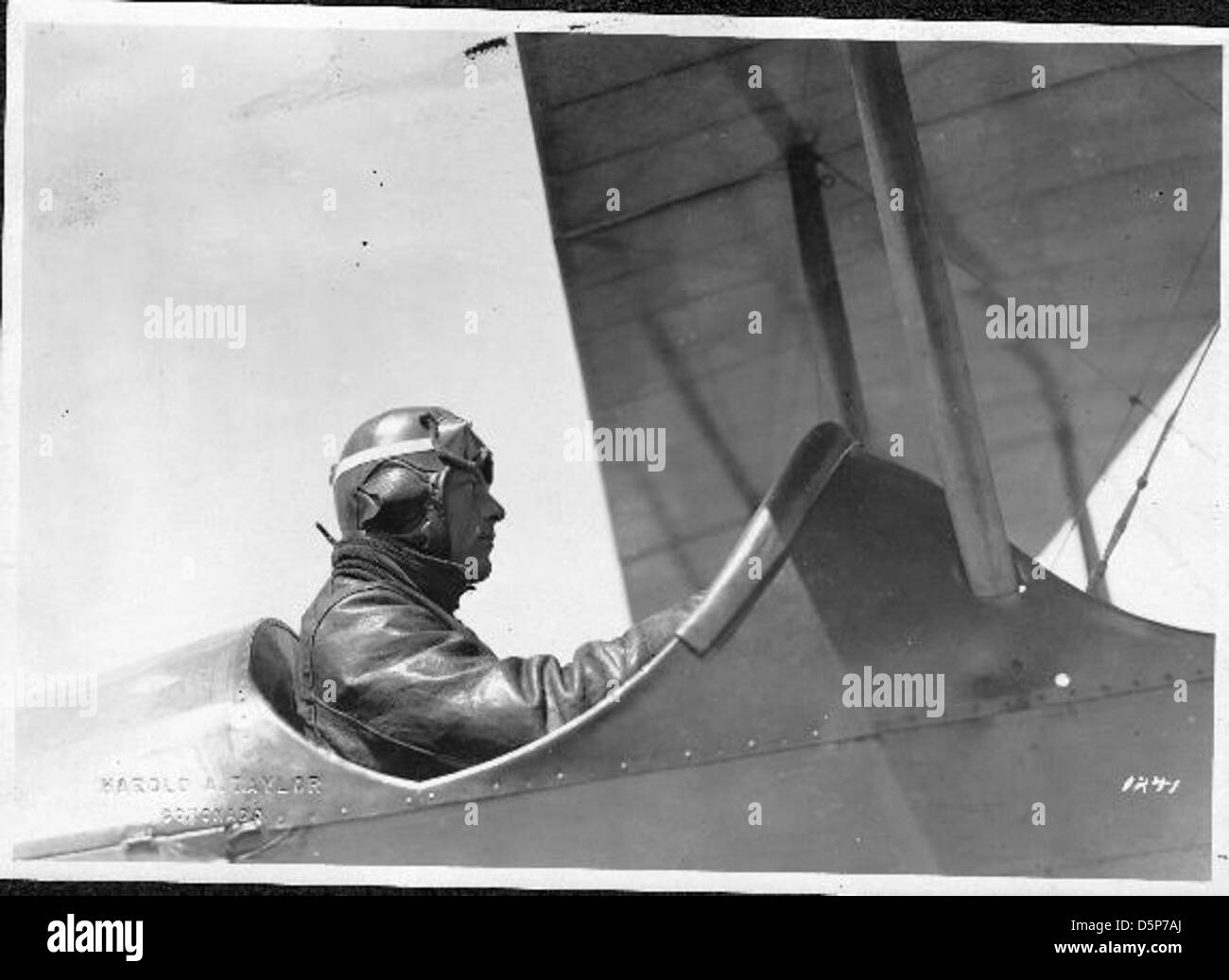 Aviation materials Black and White Stock Photos & Images - Alamy
