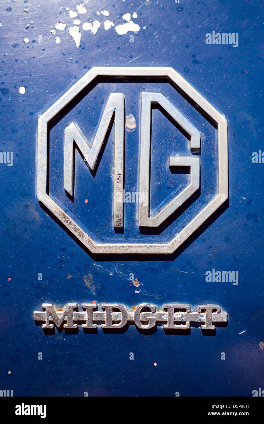 Mg car logo hi-res stock photography and images - Alamy