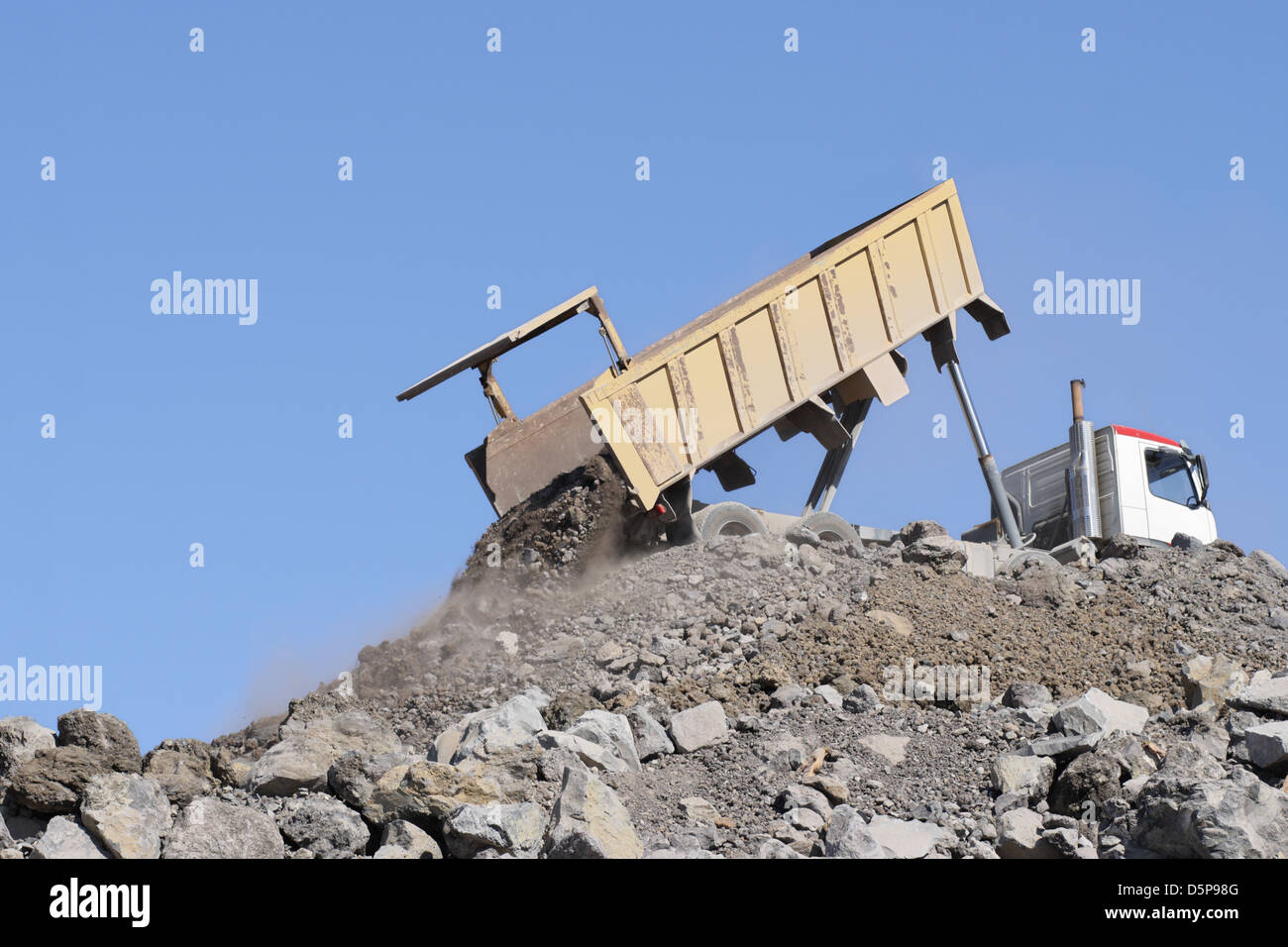 Overburden dumper hi-res stock photography and images - Alamy